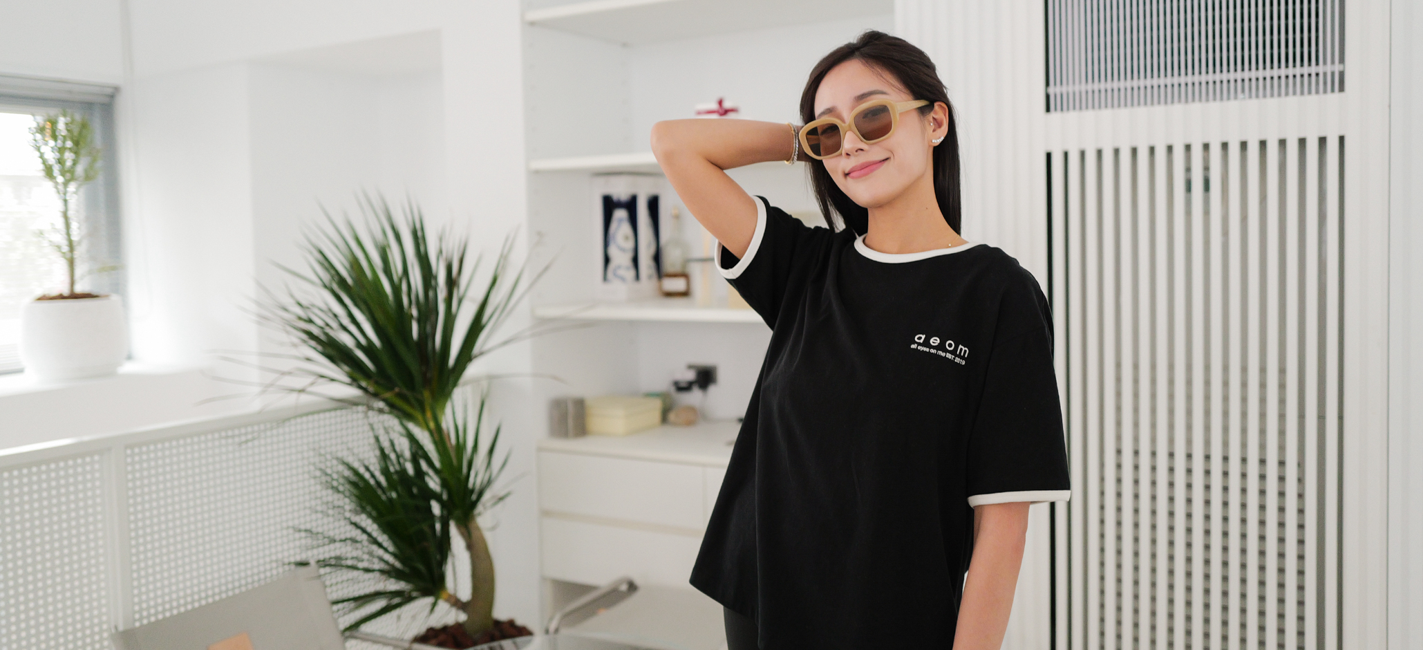 aeom | FRND | We have all things in common.